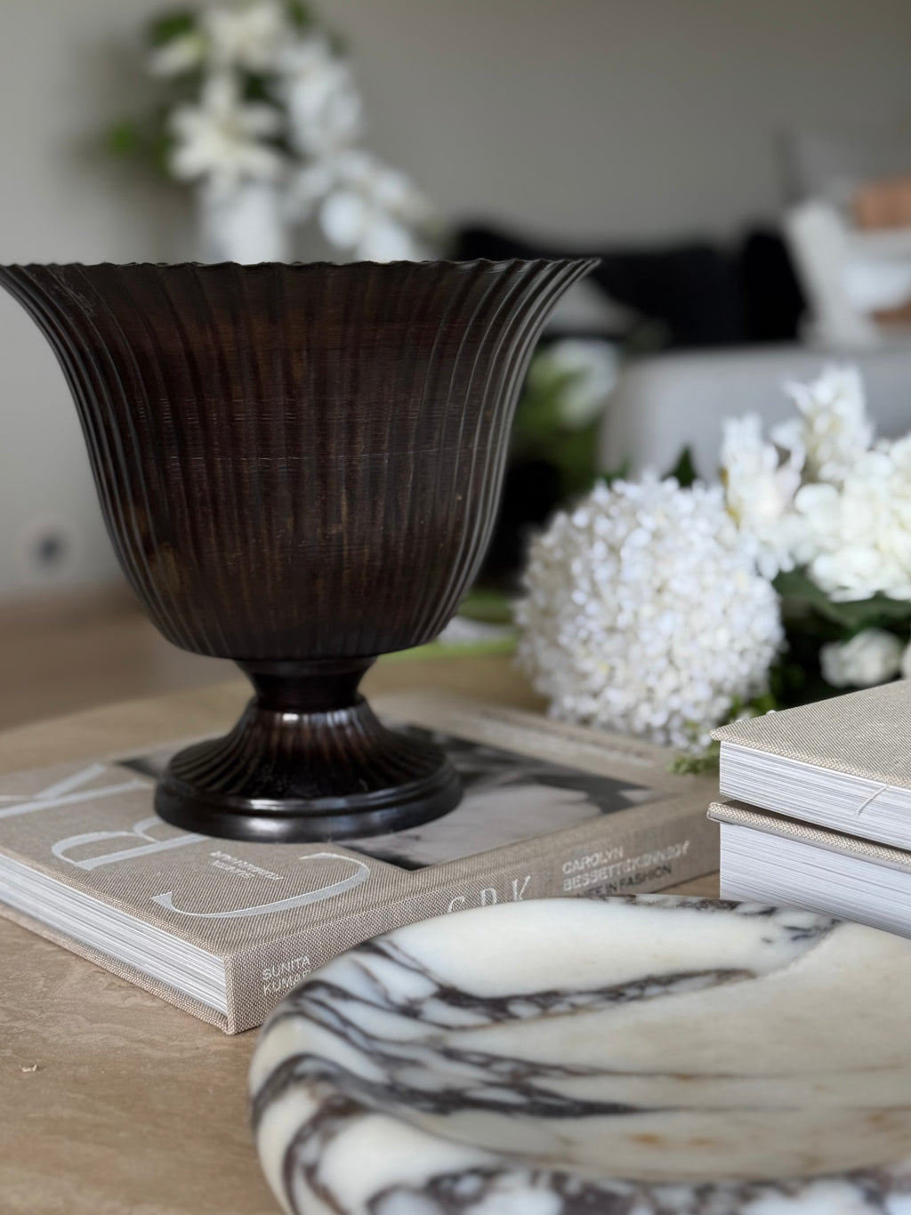 Vase metall/riller medium – vkw.no